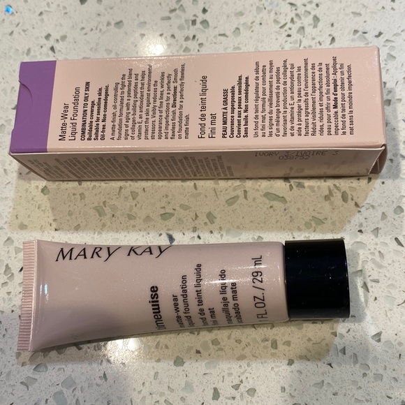 Mary Kay | Makeup | Mattewear Liquid Foundation Ivory 3 A Darker Ivory ...
